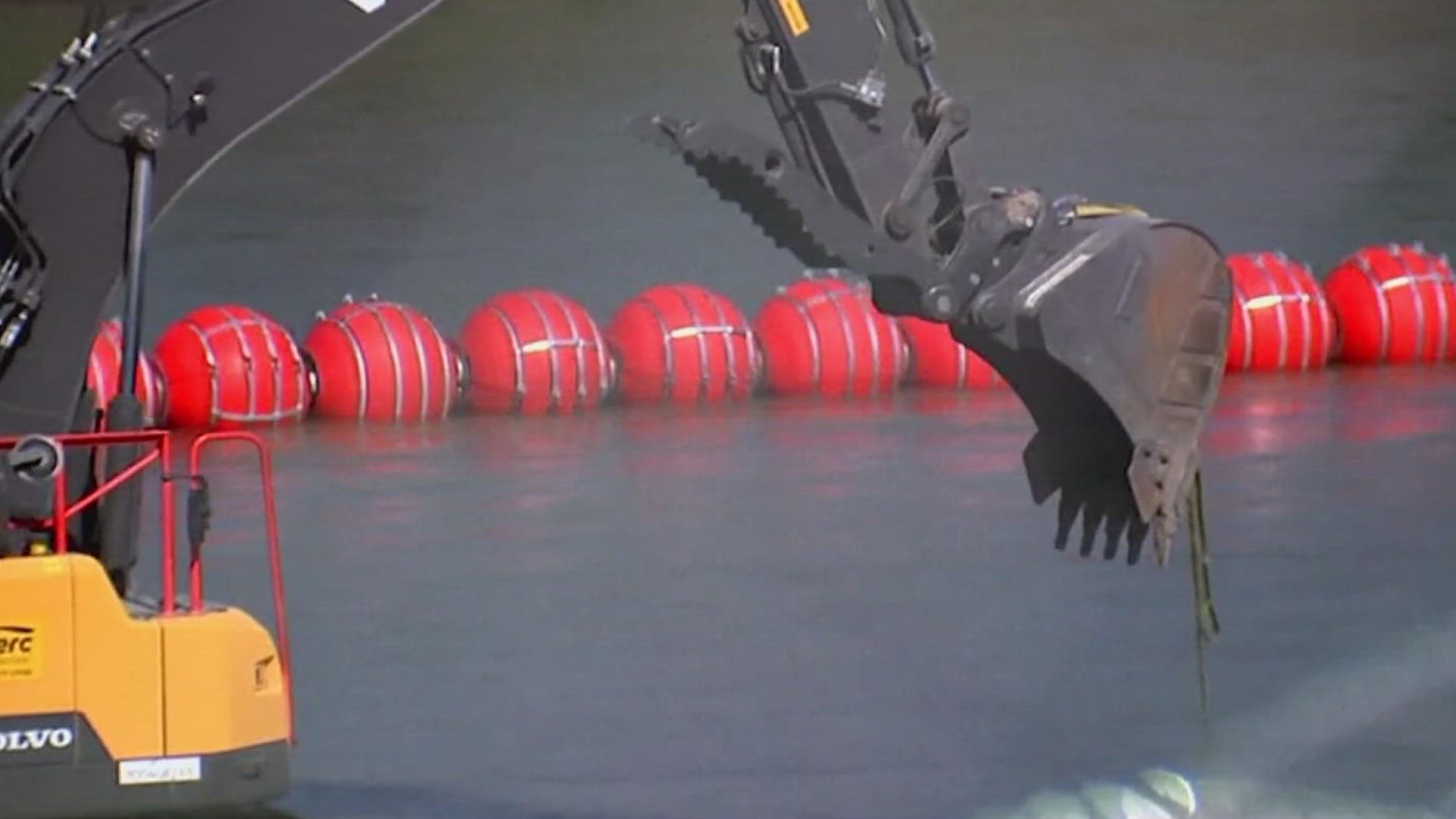 Sen. Hinojosa criticizes Gov. Abbott's buoy, razor wire system | kiiitv.com