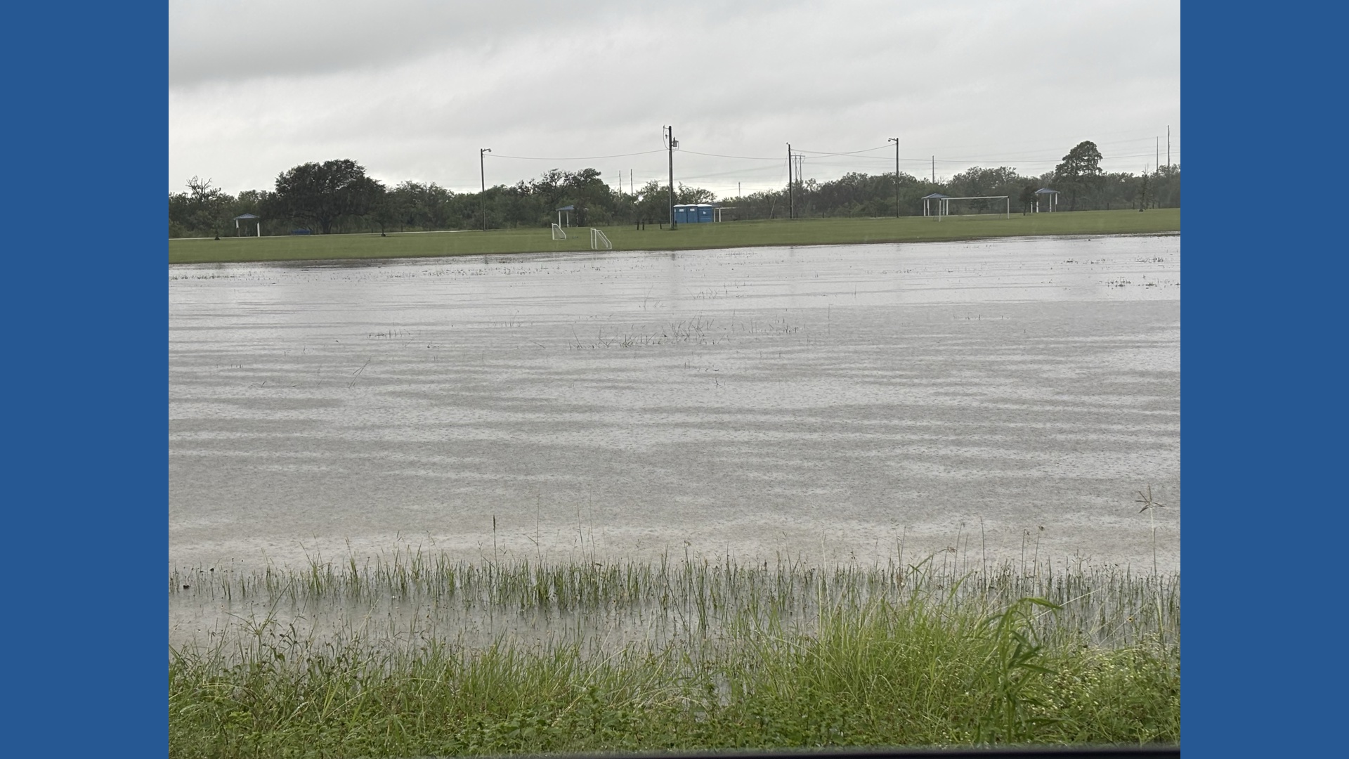Road closures, flooding reported across coastal Bend amid heavy rain ...