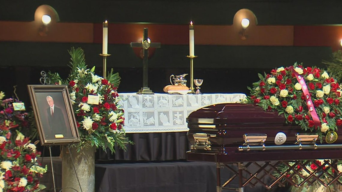 Former mayor and judge Lloyd Neal's funeral takes place today | kiiitv.com