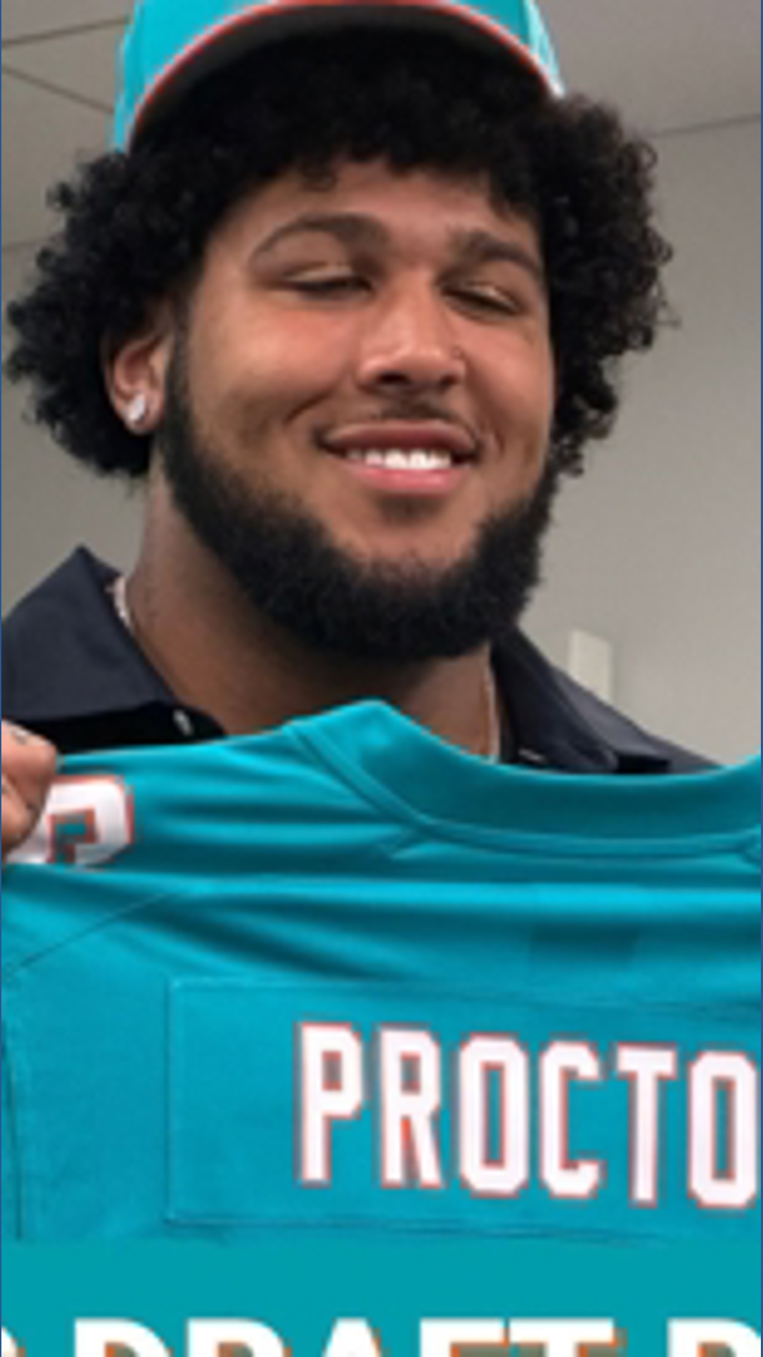 DOLPHINS SQUAD SHOW: Miami Dolphins Draft REAX: Kadyn Proctor Gamble ...