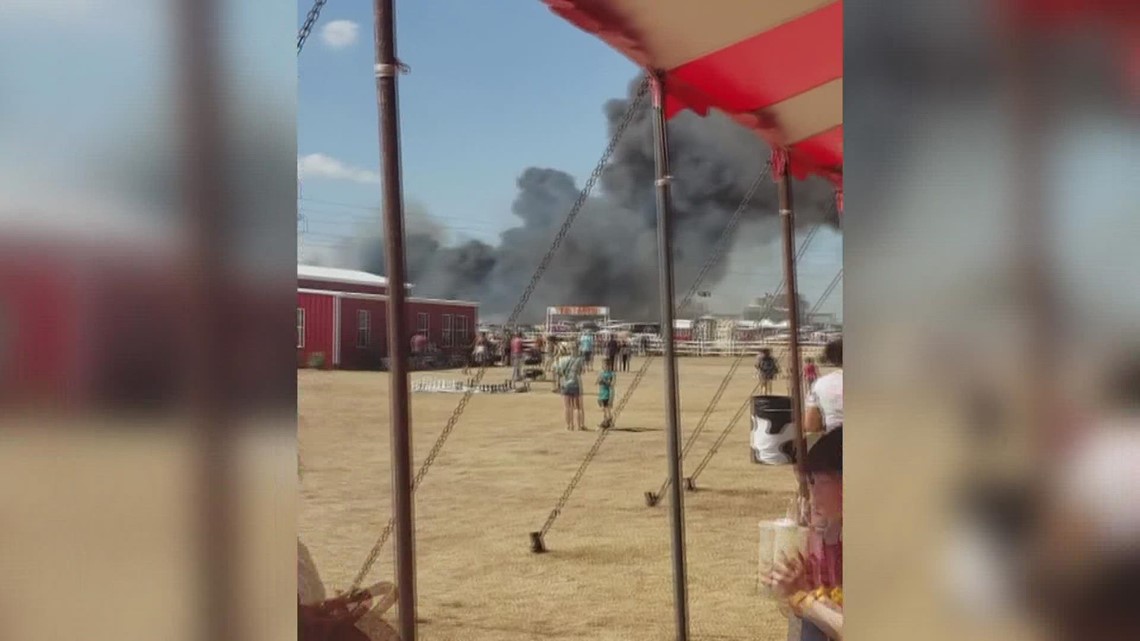 Fire at Central Texas pumpkin patch destroys more than 70 cars | kiiitv.com