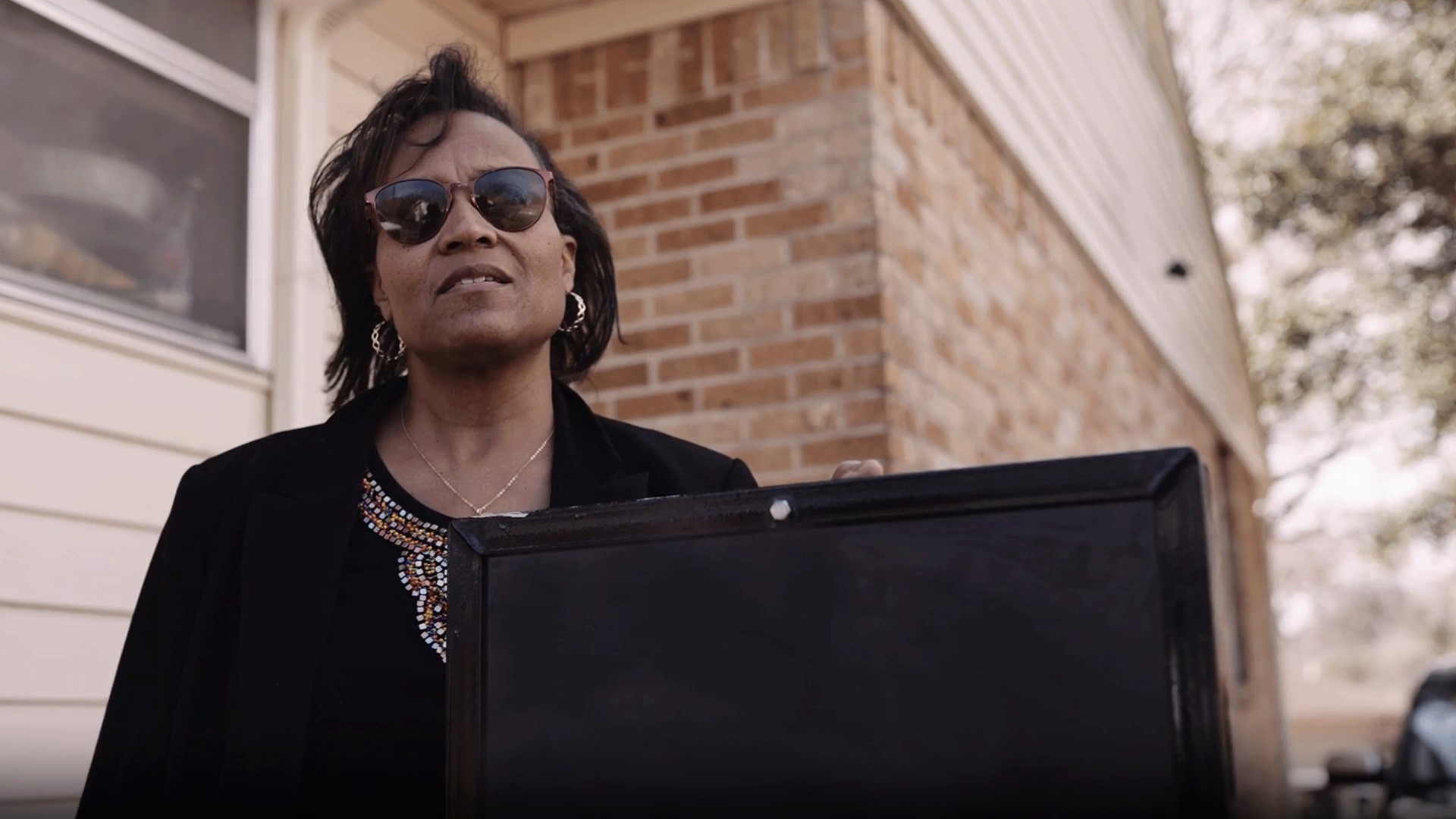 Dallas, Texas woman loses property for a year after 'dirty deed ...