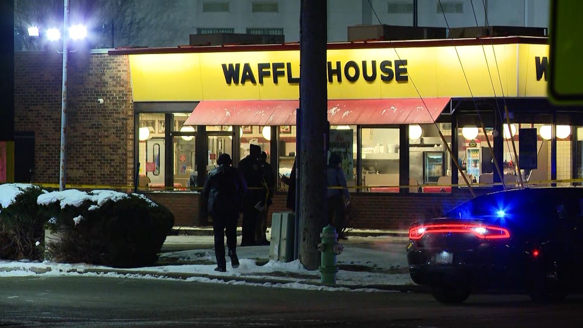 6 shot, 1 killed at Indianapolis Waffle House | kiiitv.com