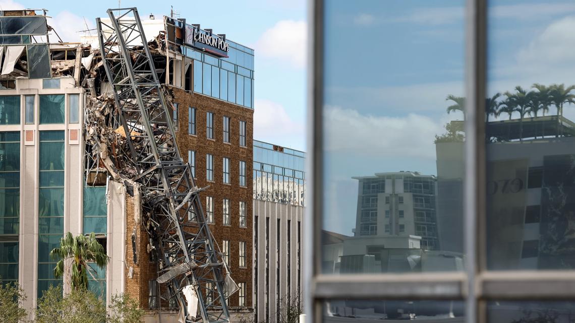 Crane collapses in Downtown St. Pete during Milton | kiiitv.com