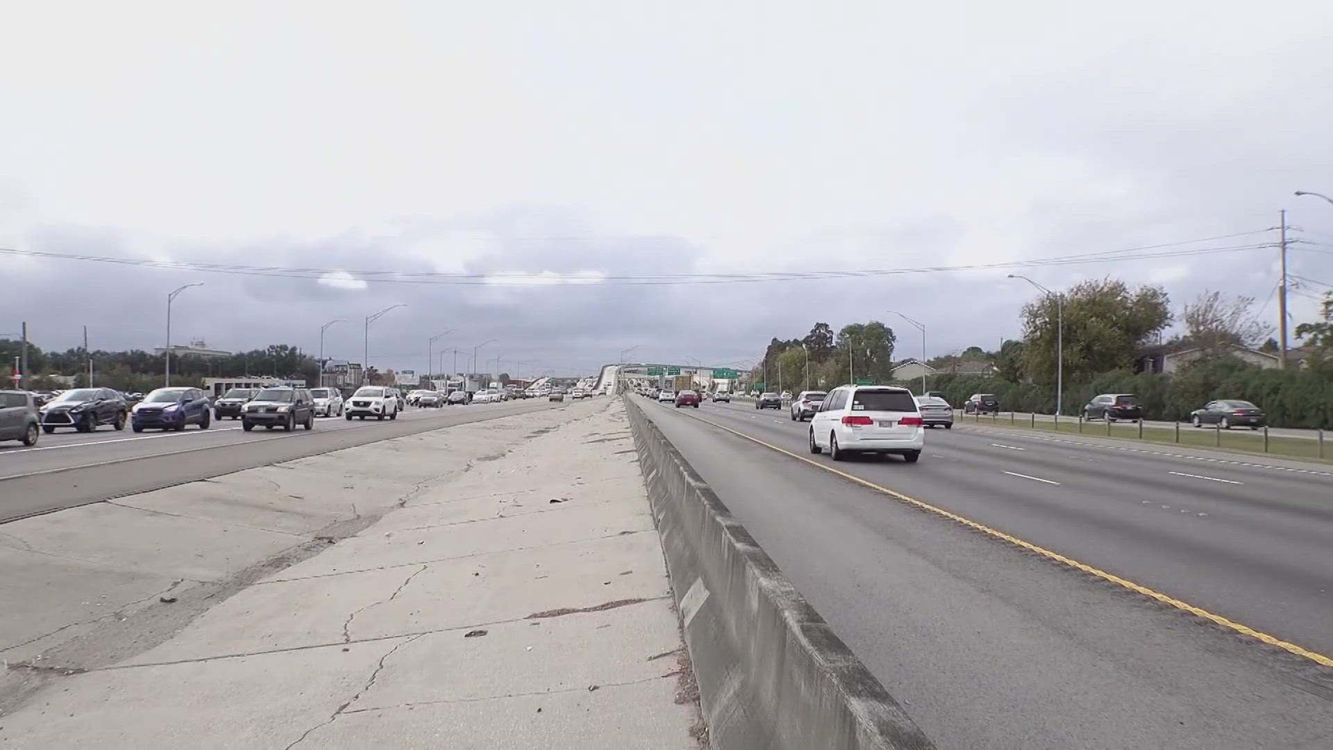 Left-lane driving rule in Louisiana gets stricter Aug. 1 | kiiitv.com
