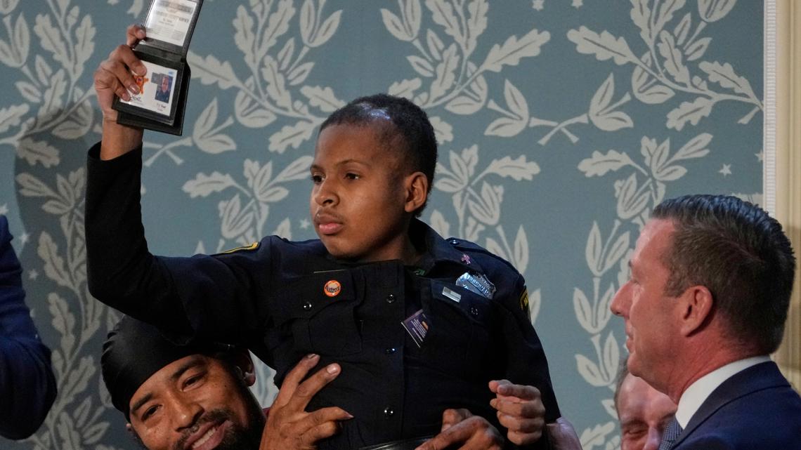 Secret service agent DJ Daniel talks to KHOU 11 about President Trump's ...